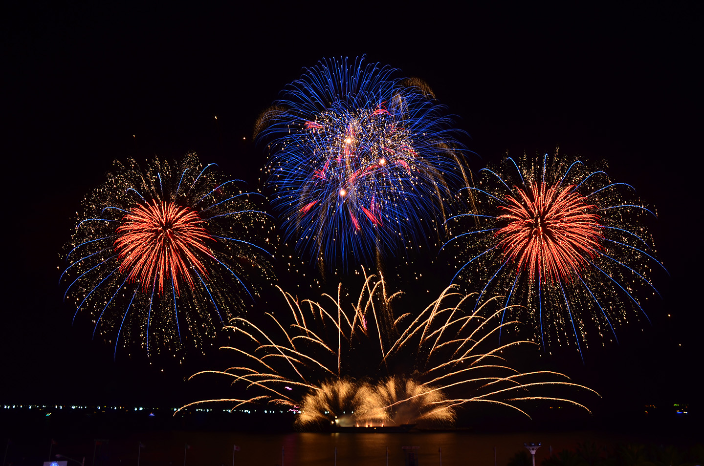 Photo - Foyle Fireworks